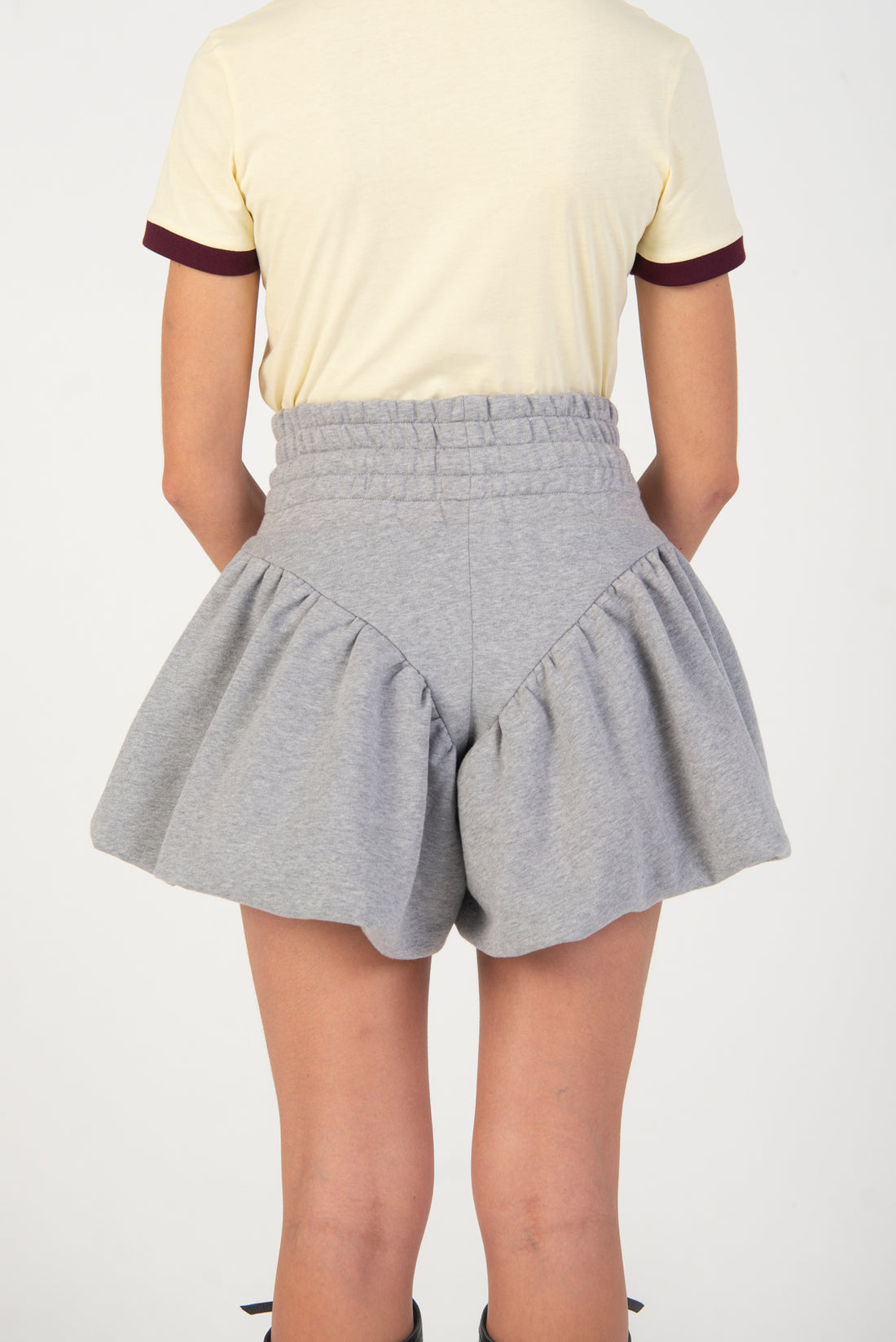 PHILIPPA BUBBLE SHORTS IN GREY MELANGE – FIDAN NOVRUZOVA